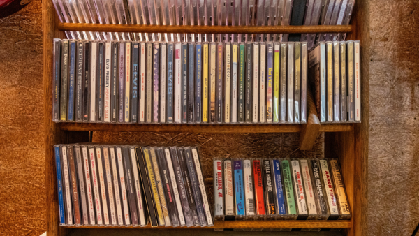 Where to Sell CDs: The Ultimate Guide to Cashing in on Your Collection