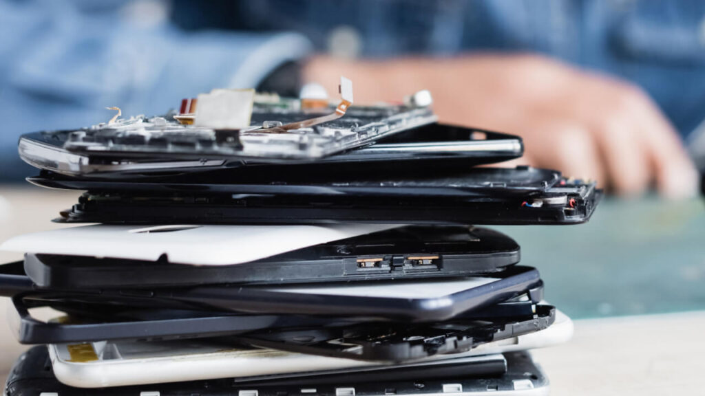 Currys Cash for Trash How to Get Money for Your Old Tech in 2025